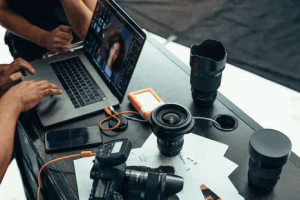 How Much Does a Photographer Make: Photography Salary 2025